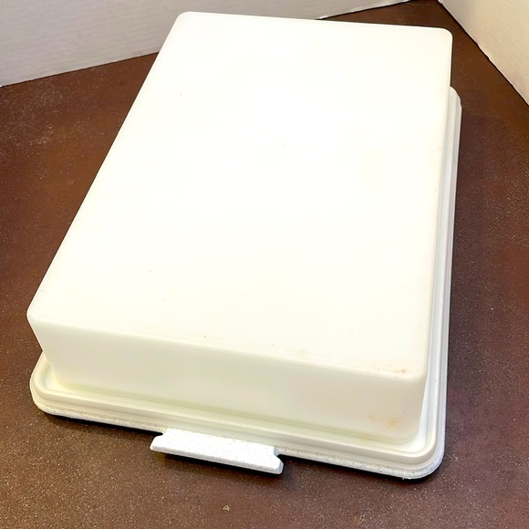 Tupperware | Kitchen | Vintage Tupperware Dessert Cake Keeper | Poshmark